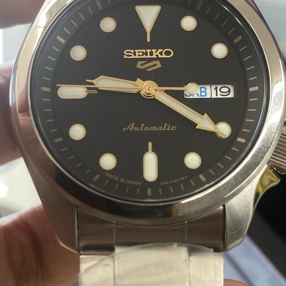 Seiko Black Color , Watch. Automatic Movement Complet… - Gem